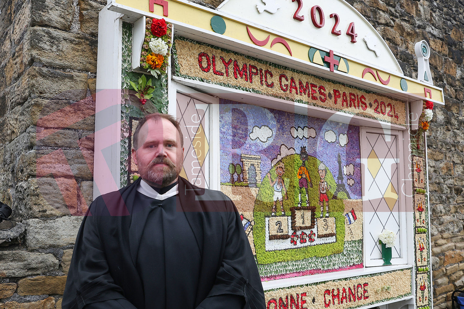 WELL DRESS MEN GEE CROSS 2024 (143).JPG – Digital Photos